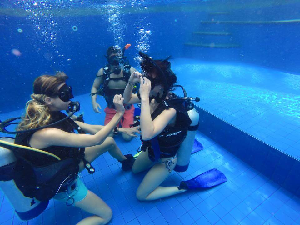 Scuba Dive Mask Squeeze | Scuba Center Asia